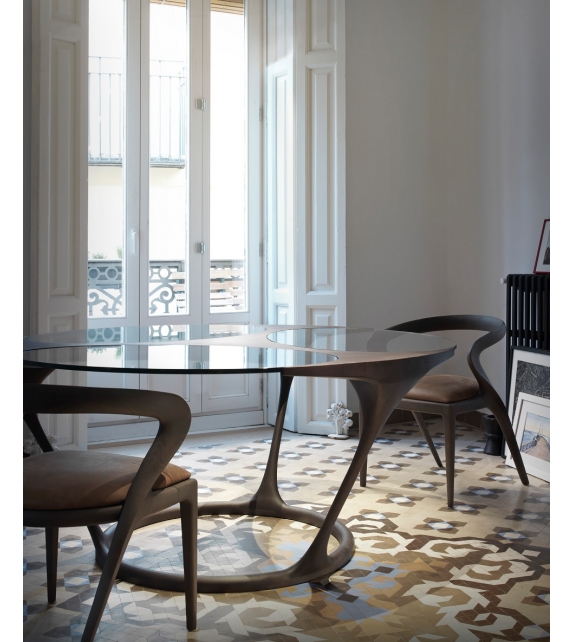 Yris Dinning Agrippa Table - Milia Shop